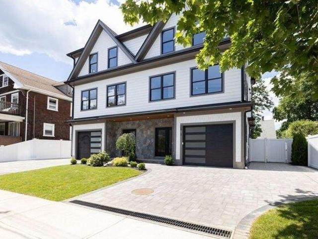 3 bedroom, Waltham MA 02451 104759548