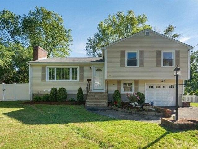 3 bedroom, Waltham MA 02451 104761450
