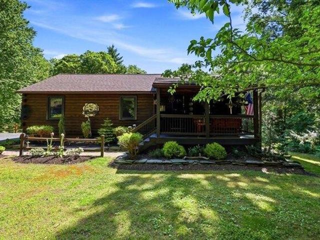 3 bedroom, Ware MA 01082 103222097