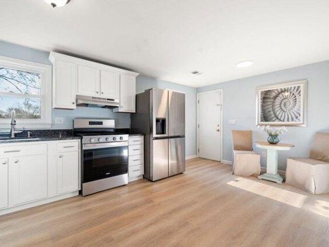 3 bedroom, Wareham MA 02571 LS102828763