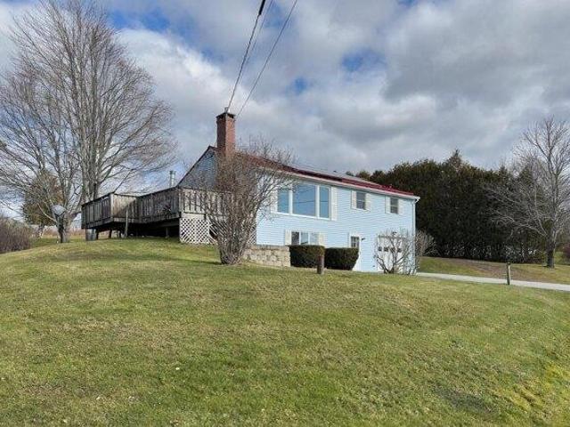 3 bedroom, Warren ME 04864 102154364
