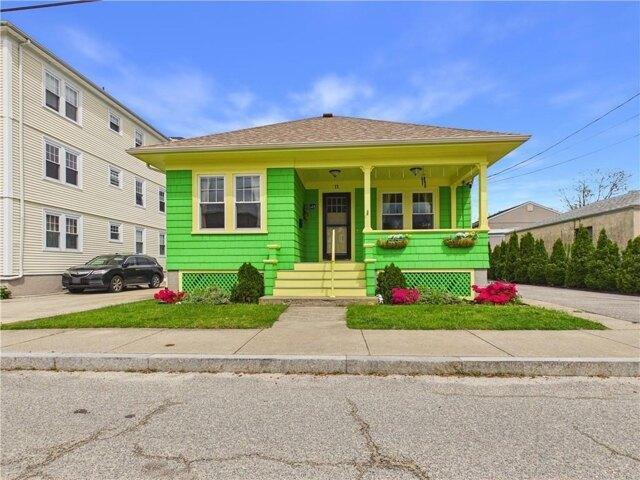 3 bedroom, Warren RI 02885 LS102824091