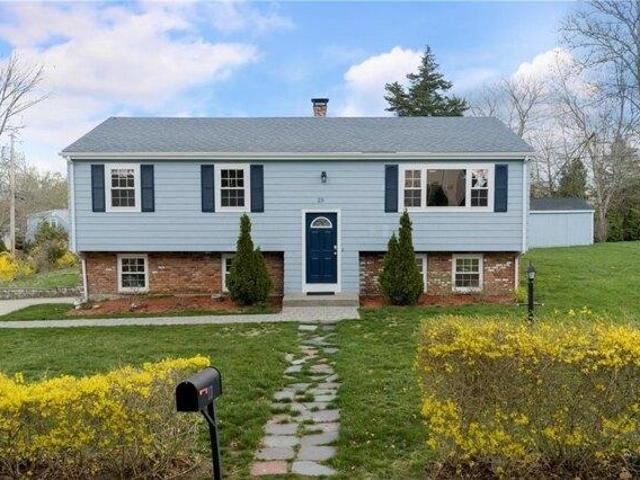 3 bedroom, Warren RI 02885 102593686