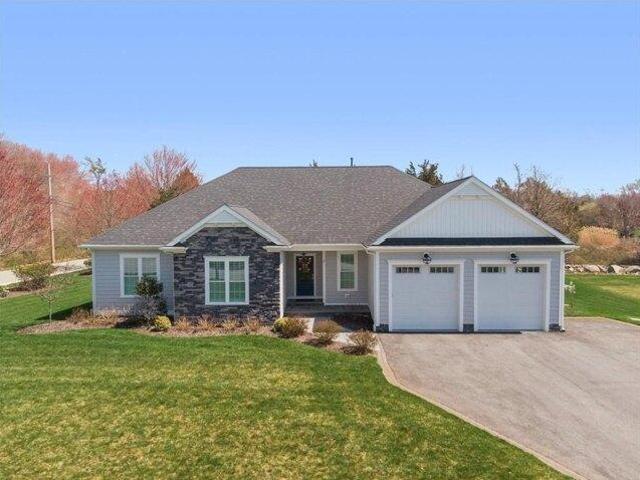 3 bedroom, Warren RI 02885 102775597