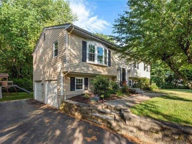 3 bedroom, Warren RI 02885 104834317
