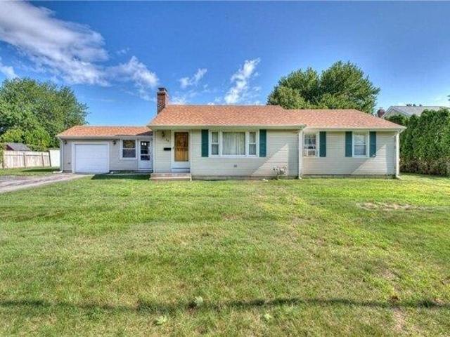 3 bedroom, Warren RI 02885 105159561