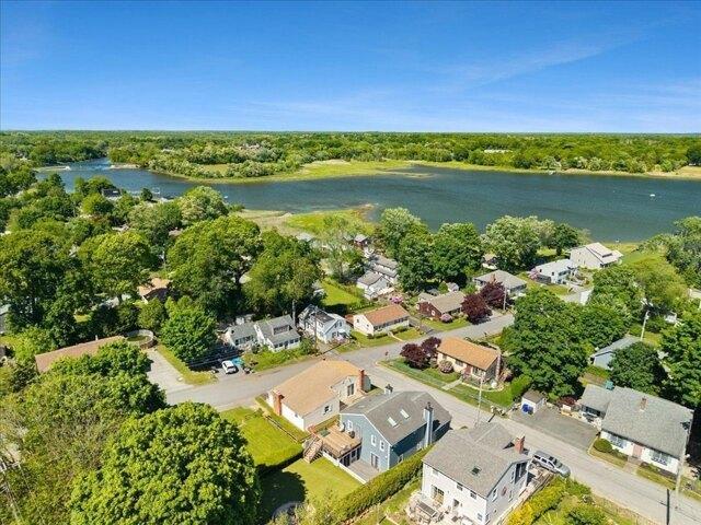 3 bedroom, Warren RI 02885 105159696