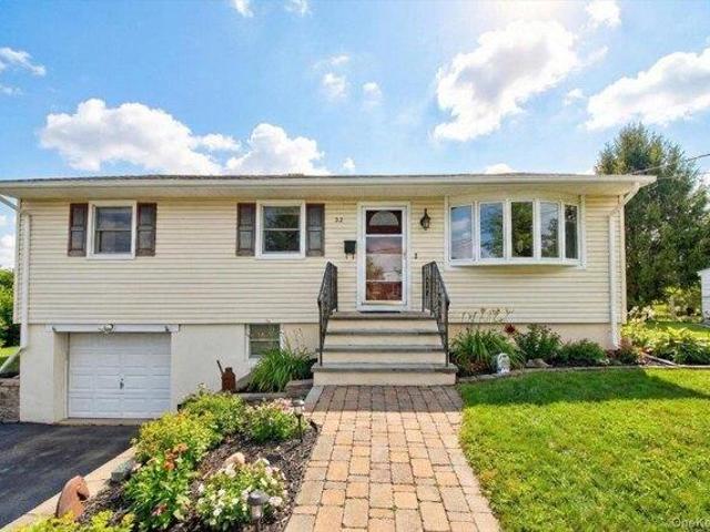 3 bedroom, Warwick NY 10990 LS102563451
