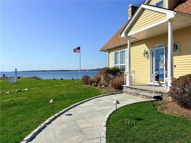 3 bedroom, Warwick RI 02886 102824028