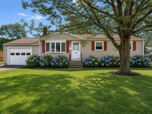 3 bedroom, Warwick RI 02886 103605445
