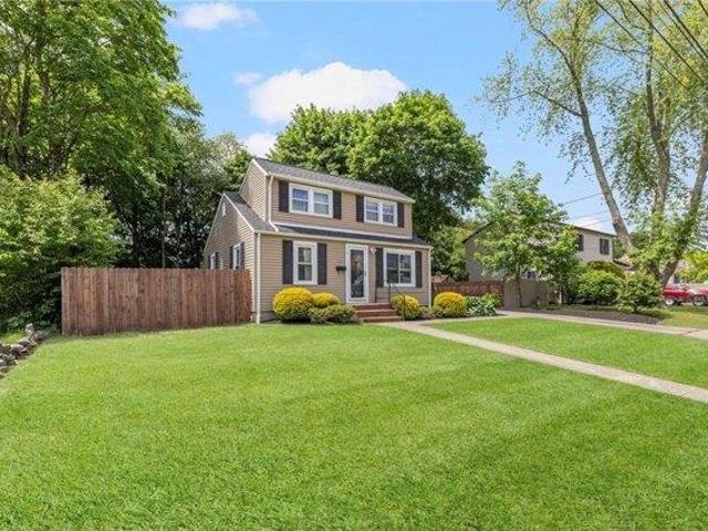 3 bedroom, Warwick RI 02886 103074798