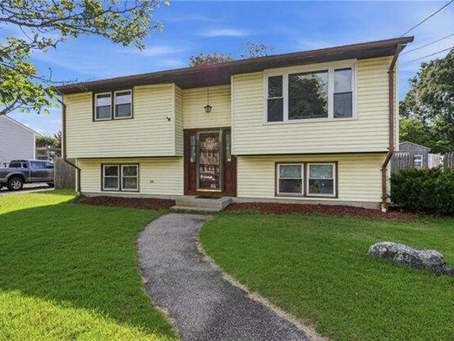 3 bedroom, Warwick RI 02886 104509996