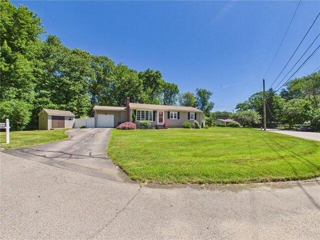 3 bedroom, Warwick RI 02886 104542322