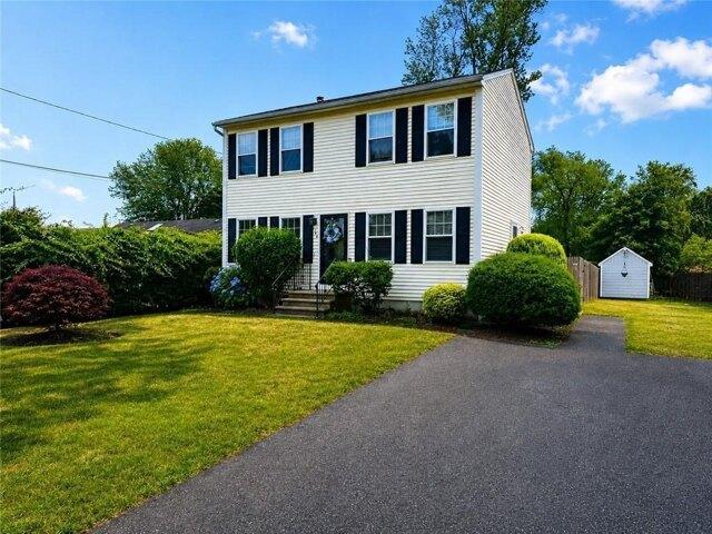 3 bedroom, Warwick RI 02886 104008163