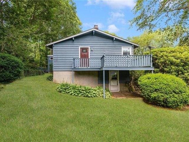 3 bedroom, Warwick RI 02886 105106198