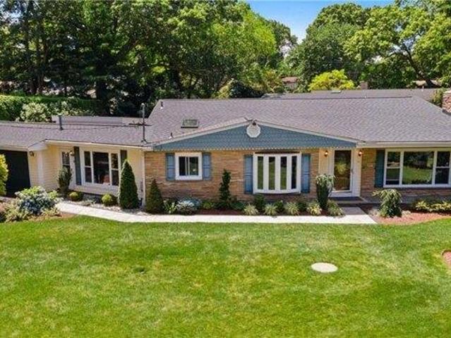 3 bedroom, Warwick RI 02886 105108118