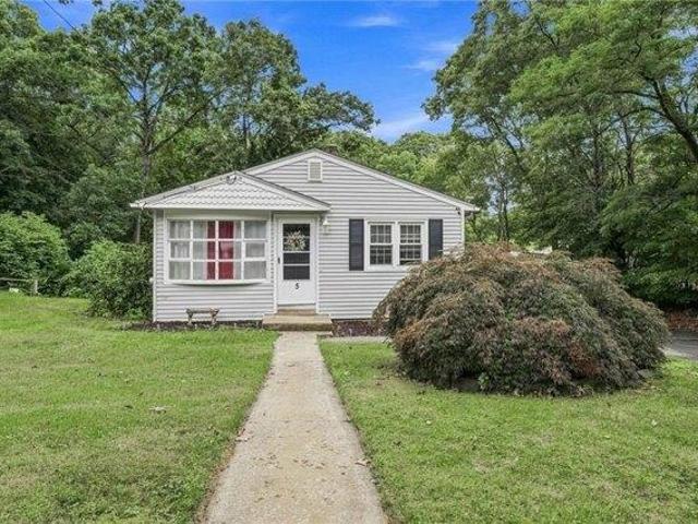 3 bedroom, Warwick RI 02886 105125061