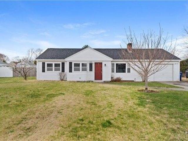 3 bedroom, Warwick RI 02888 101747675