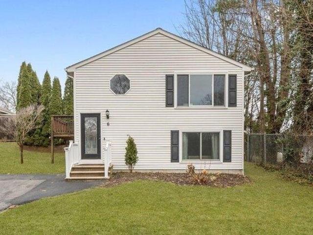 3 bedroom, Warwick RI 02888 101783150