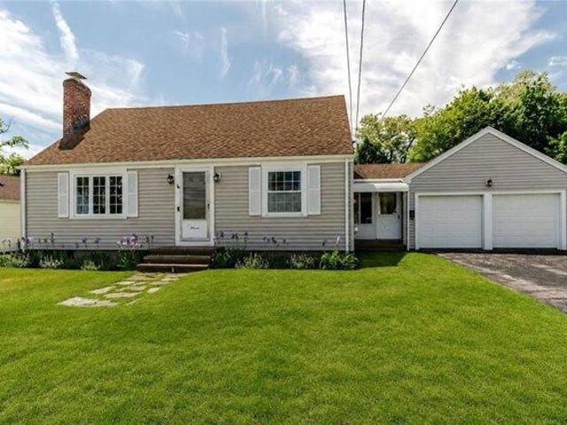 3 bedroom, Warwick RI 02888 102762425