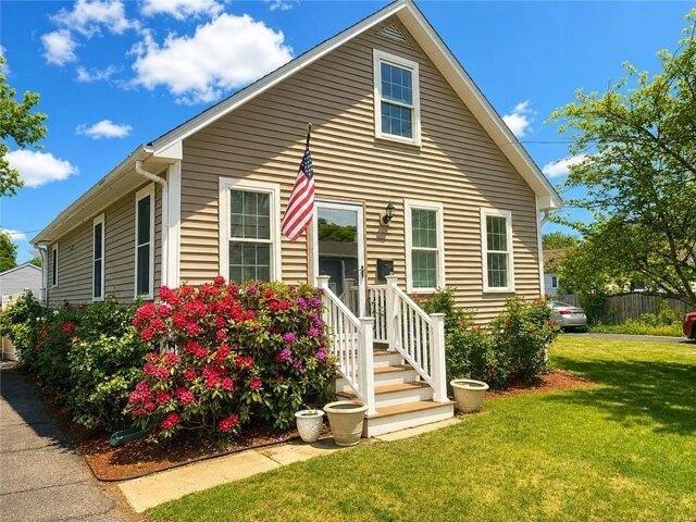 3 bedroom, Warwick RI 02888 104570786