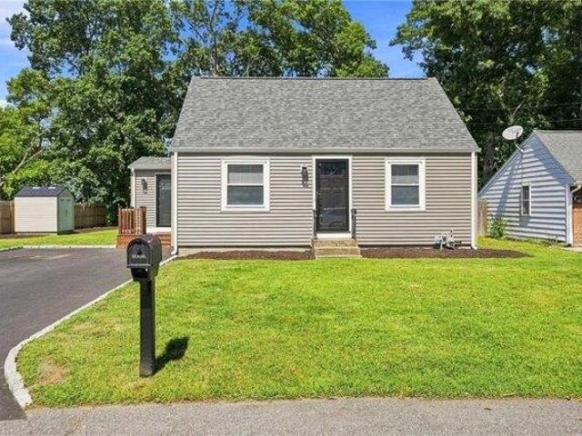 3 bedroom, Warwick RI 02888 105231224