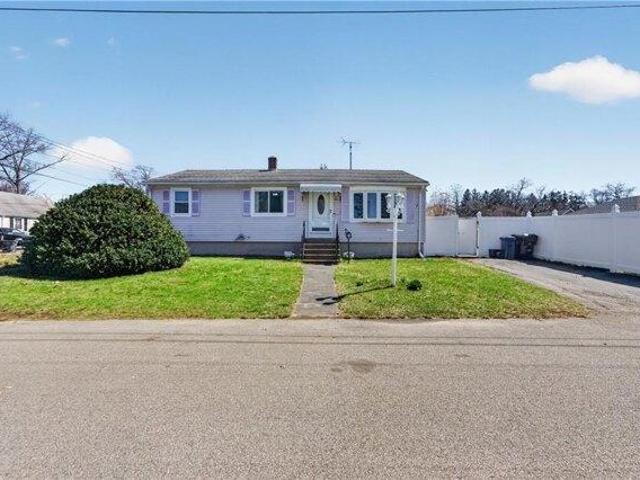 3 bedroom, Warwick RI 02888 LS101750084