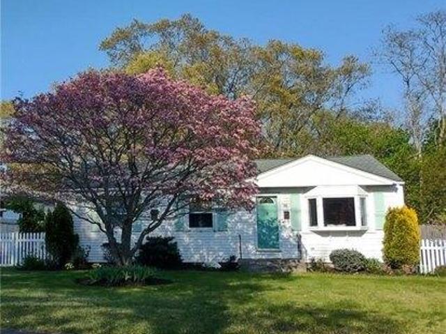 3 bedroom, Warwick RI 02888 LS102828235