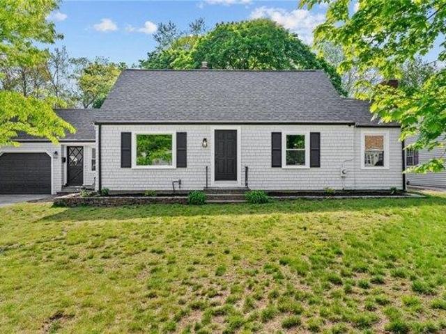 3 bedroom, Warwick RI 02889 101932193
