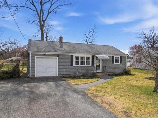 3 bedroom, Warwick RI 02889 101933636