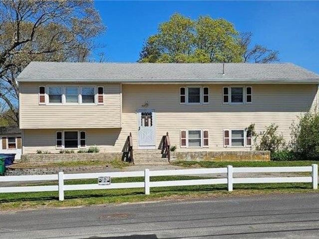 3 bedroom, Warwick RI 02889 102412727