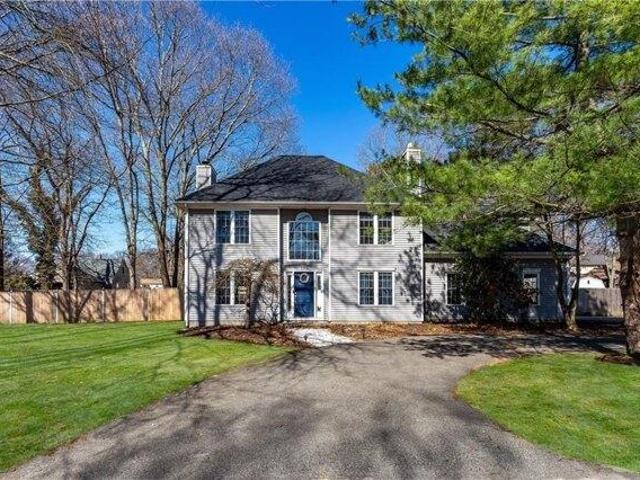 3 bedroom, Warwick RI 02889 102371944