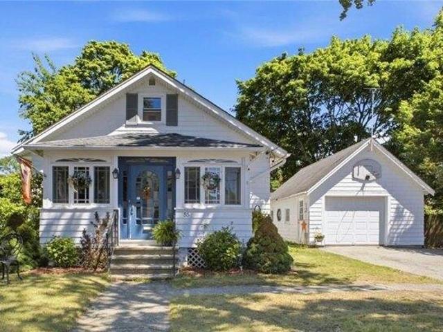 3 bedroom, Warwick RI 02889 103443771