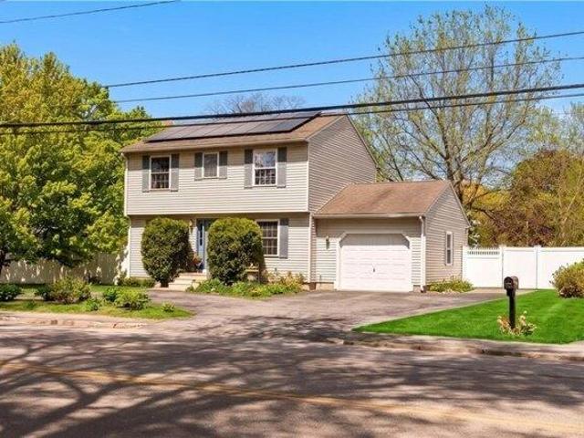 3 bedroom, Warwick RI 02889 103443944