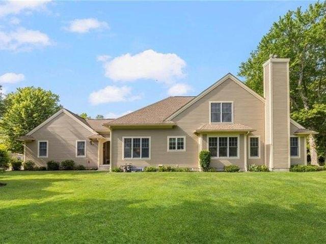 3 bedroom, Warwick RI 02889 103497139
