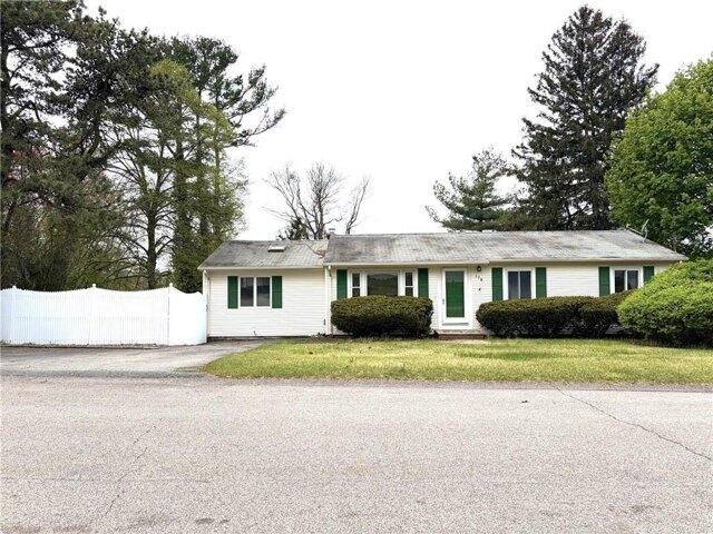3 bedroom, Warwick RI 02889 104513860