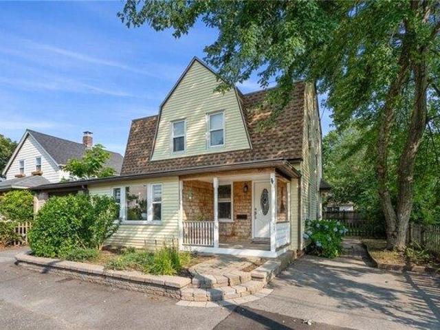 3 bedroom, Warwick RI 02889 104567678