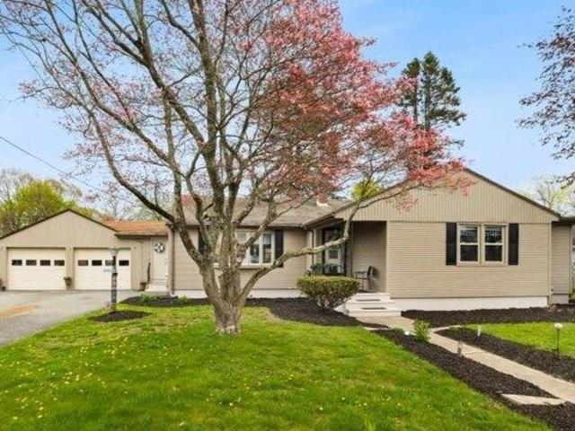 3 bedroom, Warwick RI 02889 104569845