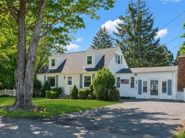 3 bedroom, Warwick RI 02889 104608436
