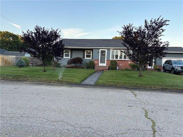 3 bedroom, Warwick RI 02889 104608329