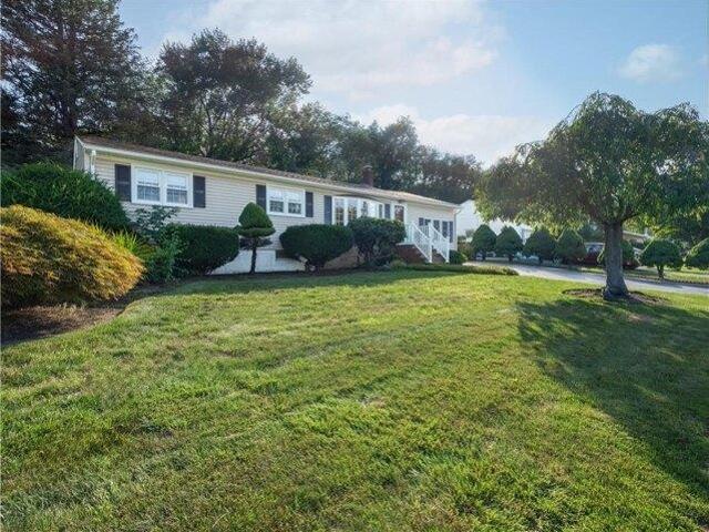 3 bedroom, Warwick RI 02889 105092397