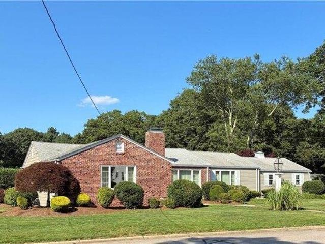 3 bedroom, Warwick RI 02889 105095965