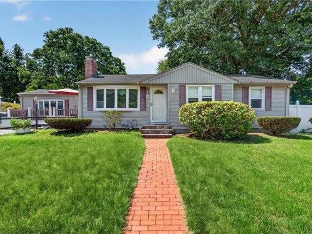 3 bedroom, Warwick RI 02889 105275844