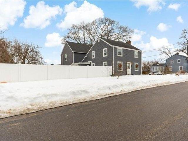 3 bedroom, Warwick RI 02889 LS101661850