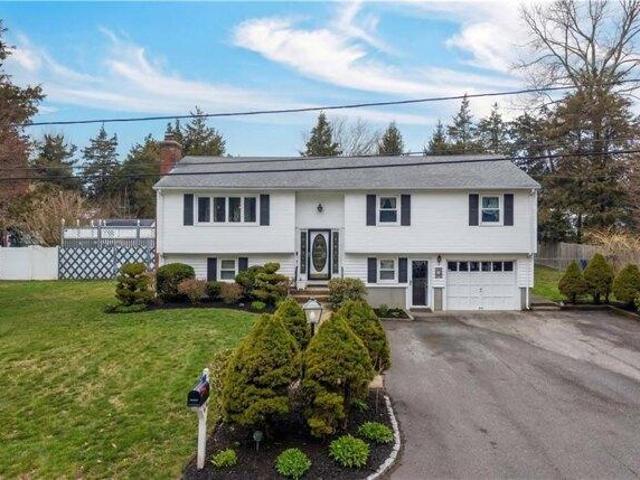 3 bedroom, Warwick RI 02889 LS101627353