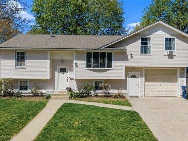 3 bedroom, Warwick RI 02889 LS102445549