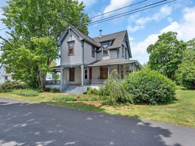 3 bedroom, Warwick RI 02889 LS103074746