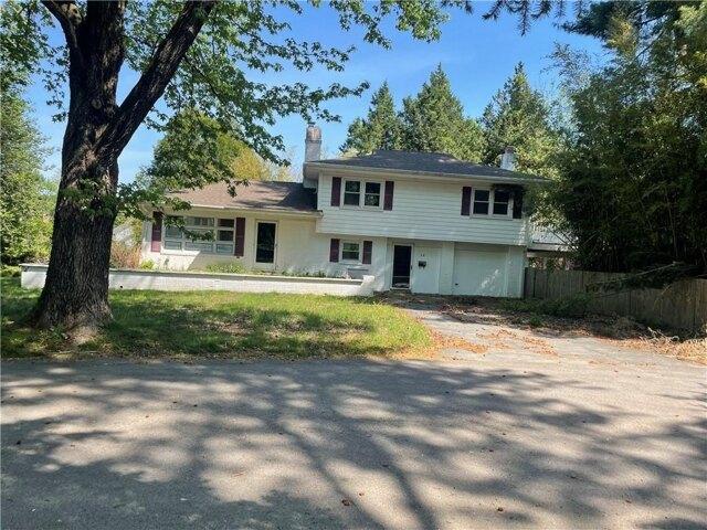 3 bedroom, Warwick RI 02818 102827567