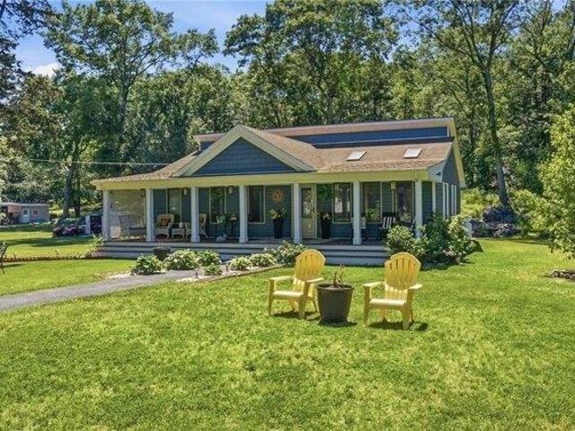 3 bedroom, Warwick RI 02818 104789199