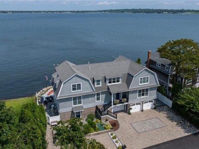 3 bedroom, Warwick RI 02818 105174837